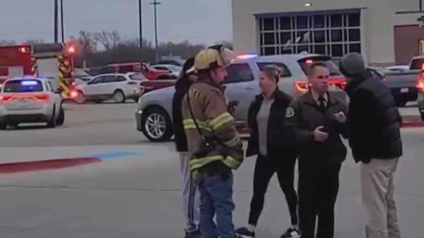 No active threat to public after school shooting : Perry police ...