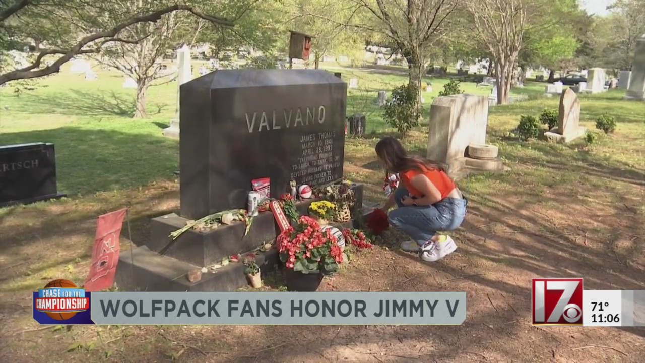 NC State fans pay tribute at Jim Valvano’s gravesite as Wolfpack ...