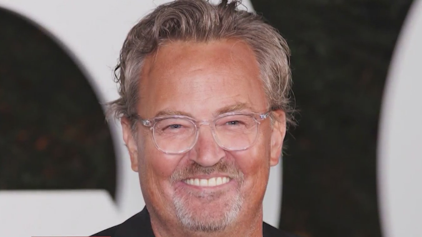 ‘Friends’ star Matthew Perry dies at 54 | Morning in America – NewsNation