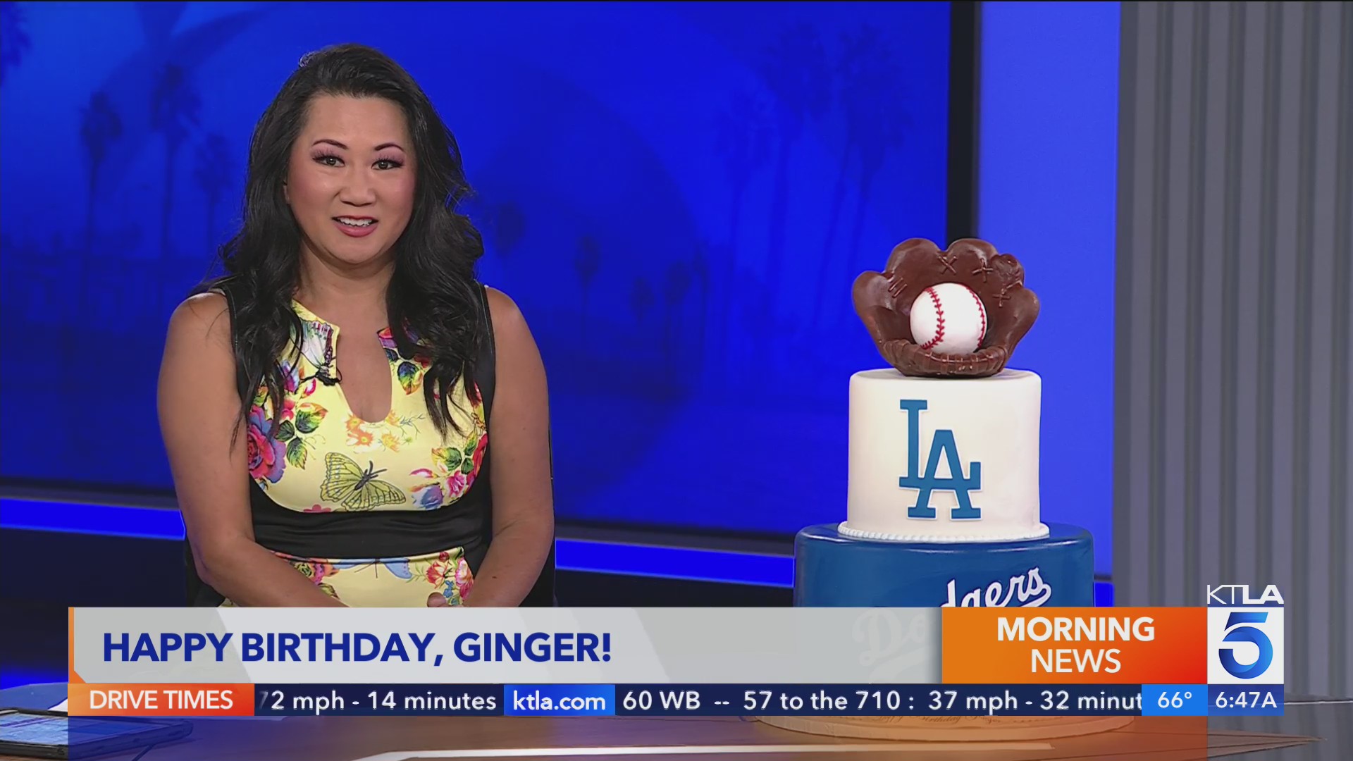 Dodgers manager Dave Roberts surprises Ginger Chan for her birthday – KTLA