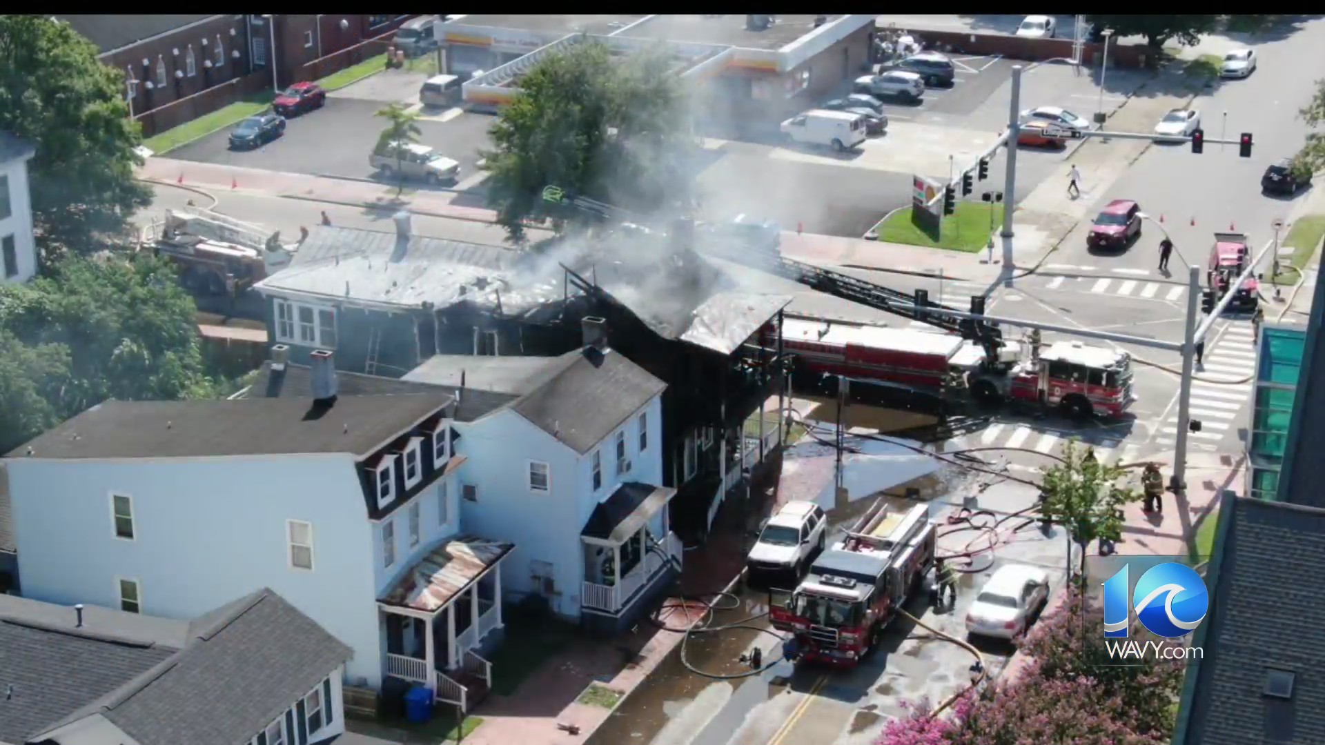 Fire burning in Olde Towne Portsmouth – WAVY.com