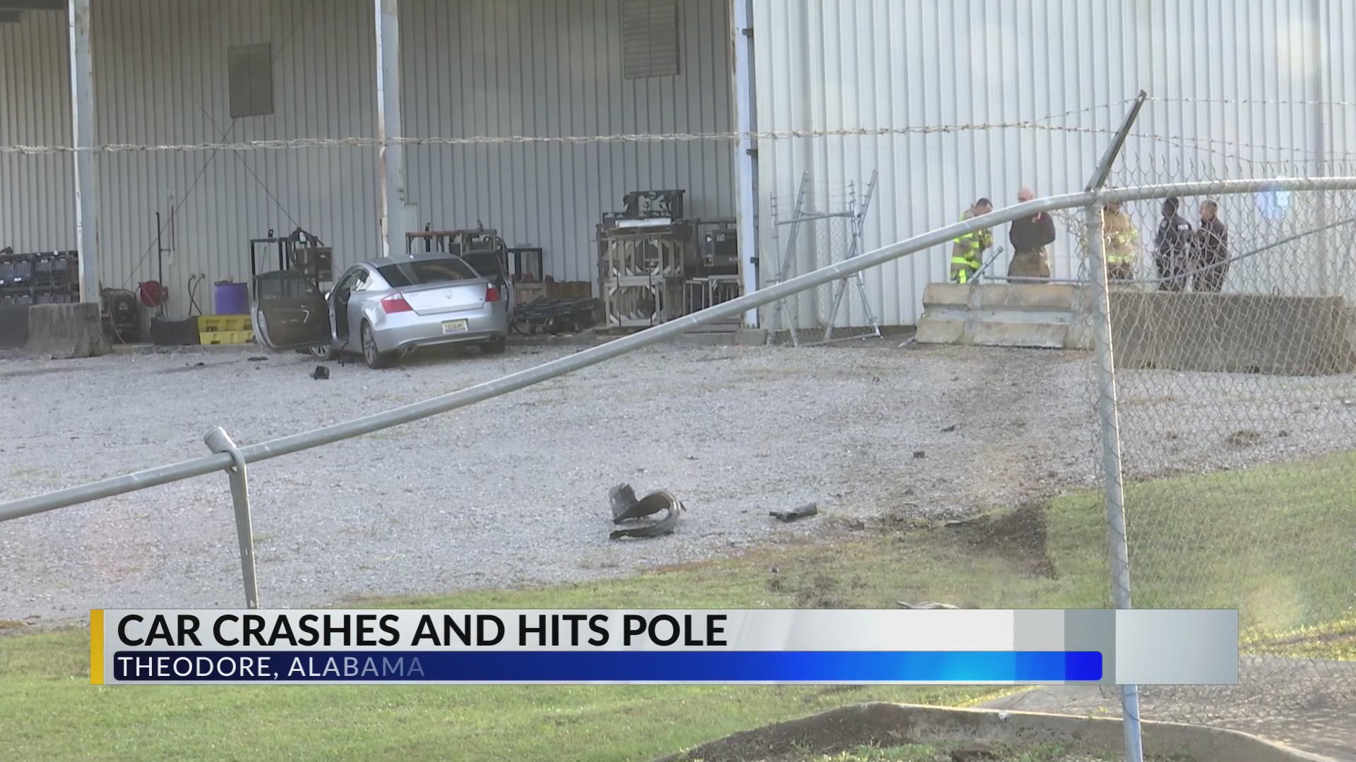 Car crashes through gate, hits pole at business in Theodore – WKRG News 5