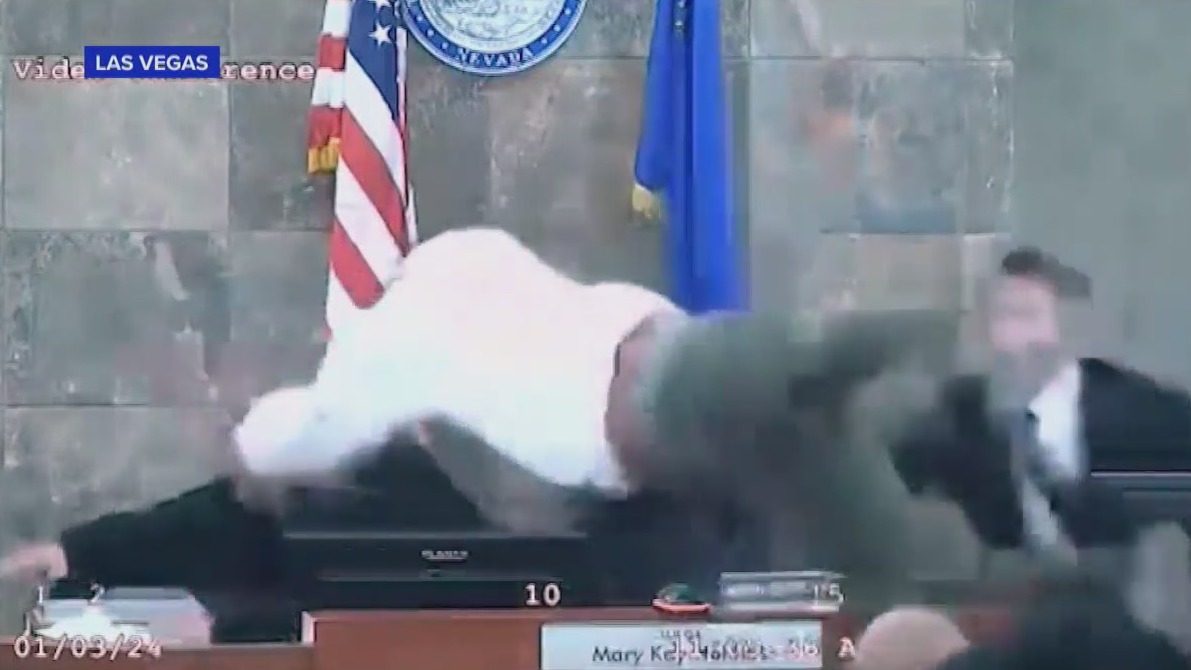 Man jumps bench, attacks Las Vegas judge | Dan Abrams Live – NewsNation