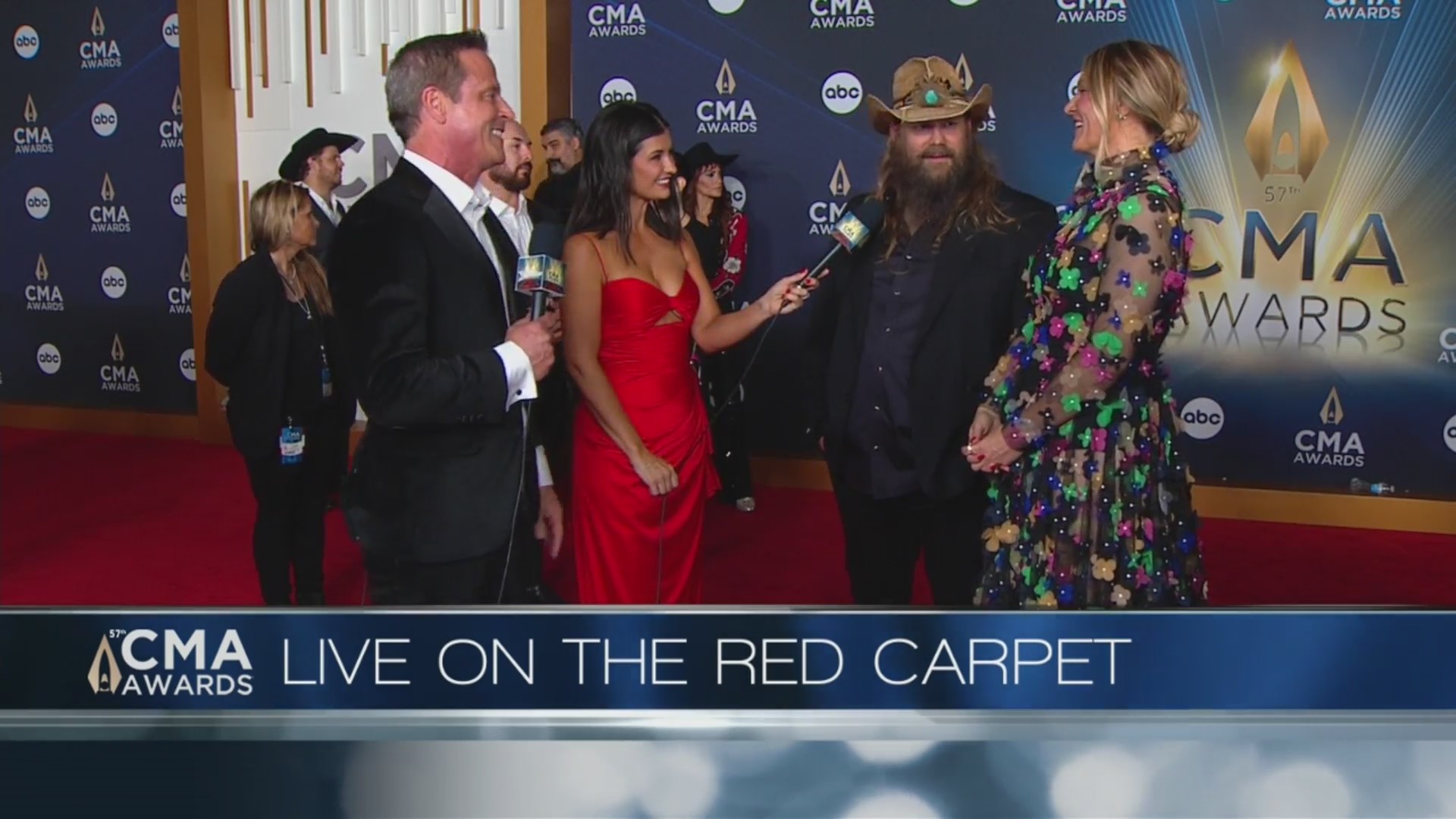 Chris Stapleton joins News 2 on the red carpet prior to the CMA Awards ...