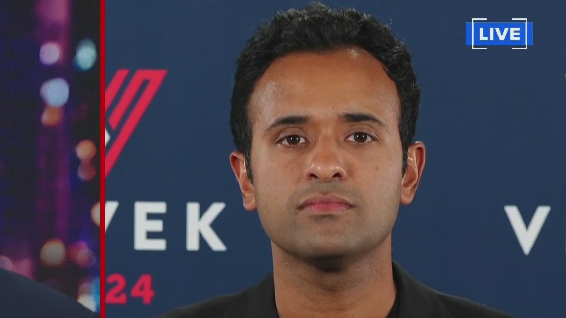 Ramaswamy attributes rise in the polls to ‘speaking the truth’ | CUOMO ...