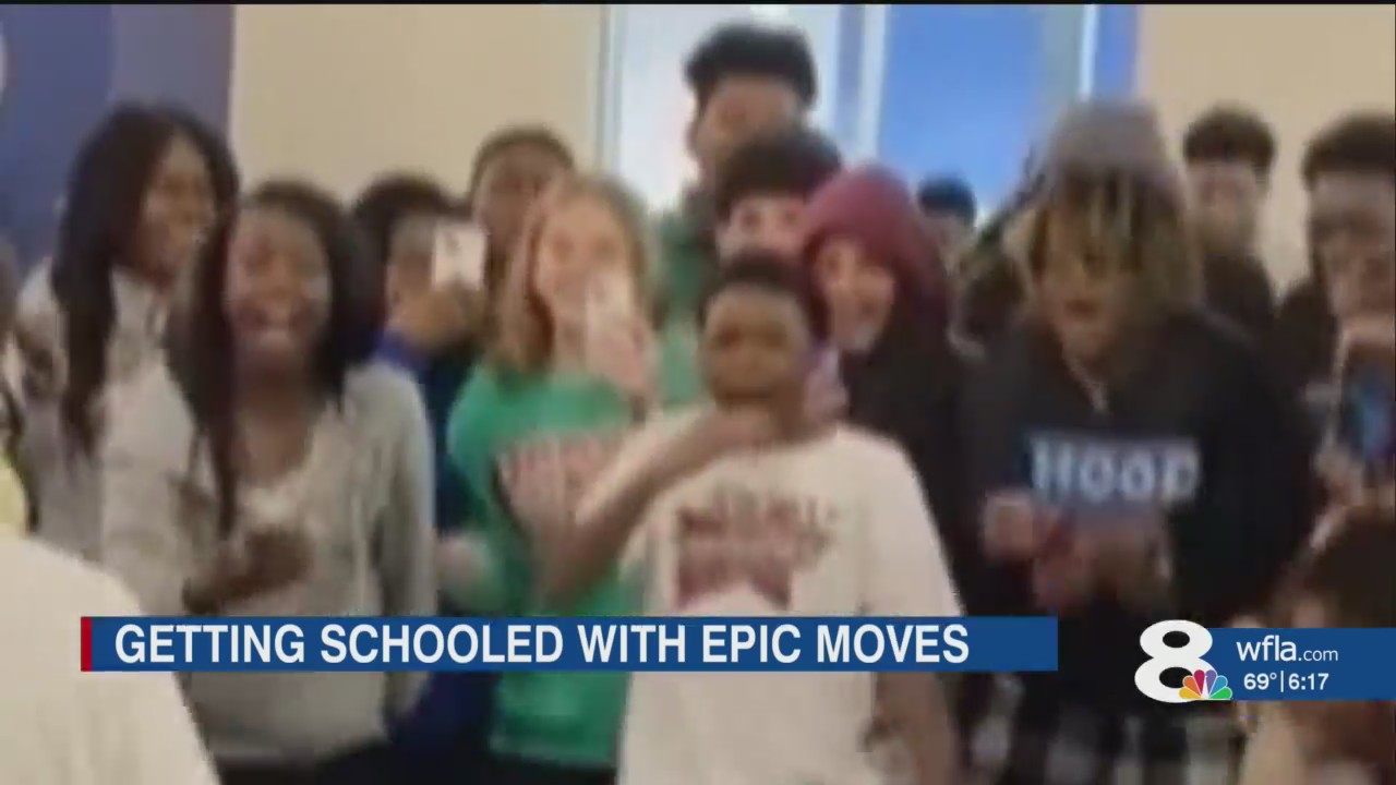 Epic dance off between Riverview teacher, student goes viral – WFLA Epic dance off between Riverview teacher, student goes viral – WFLA