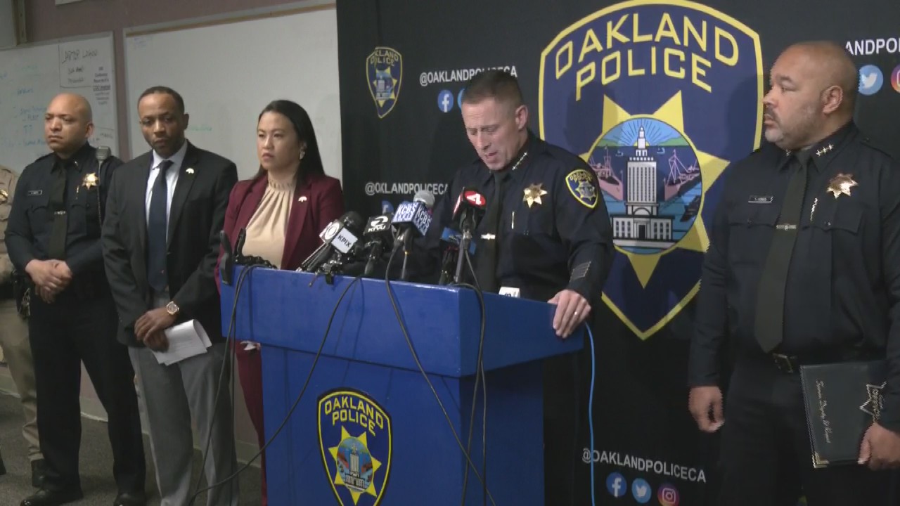 Complete press conference: Oakland police officer killed in line of ...