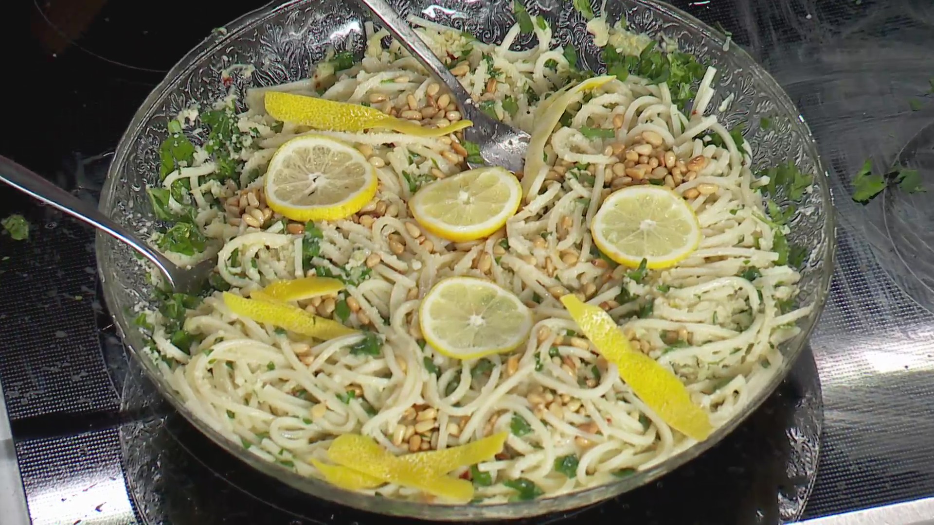 Dean shares Lemon-Garlic Pasta recipe inspired by actor Chris Pine – WGN-TV