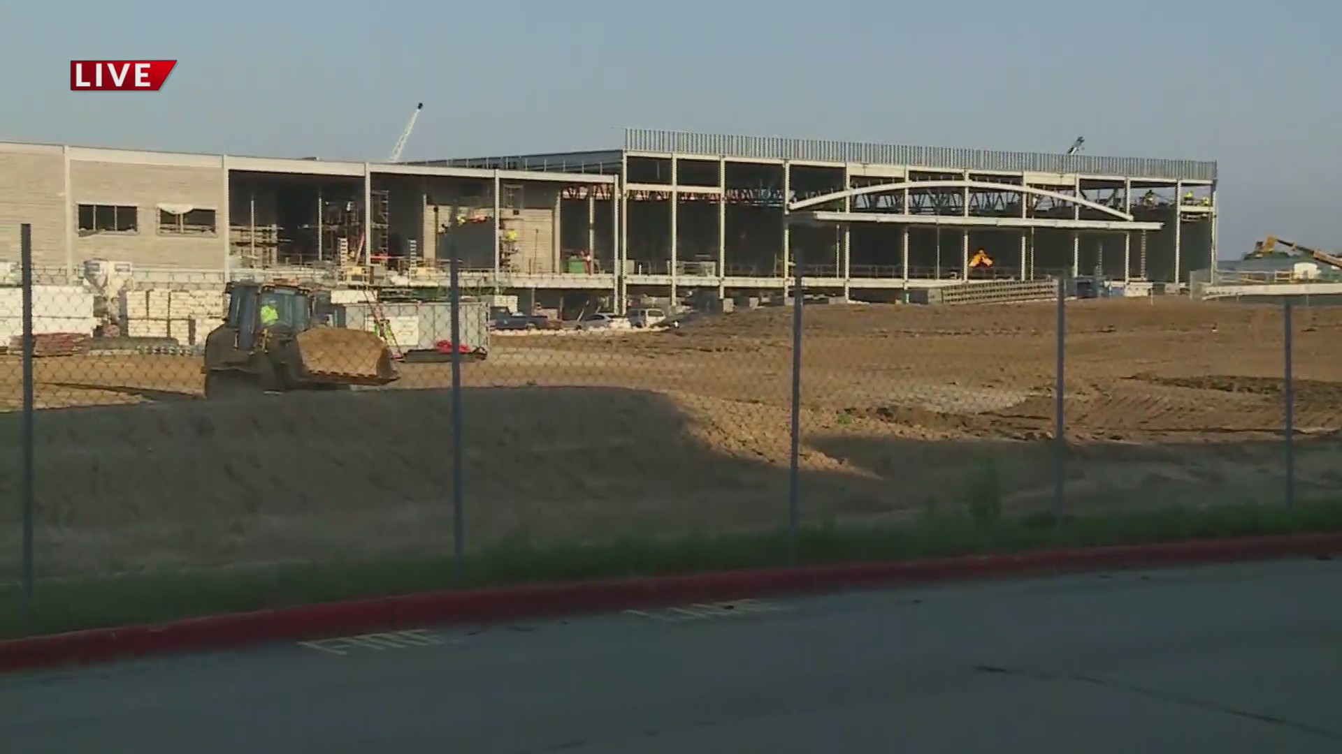 Construction continues on new Francis Howell North High School – FOX 2