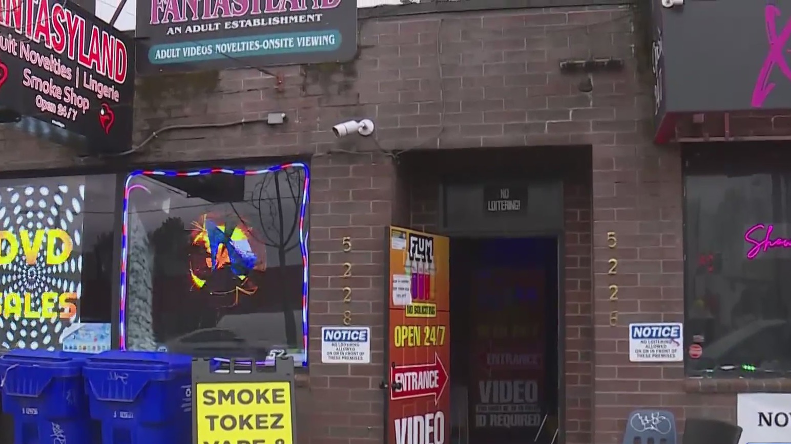 ‘Regular customer’ shot, killed at Fantasyland in SE Portland – KOIN.com