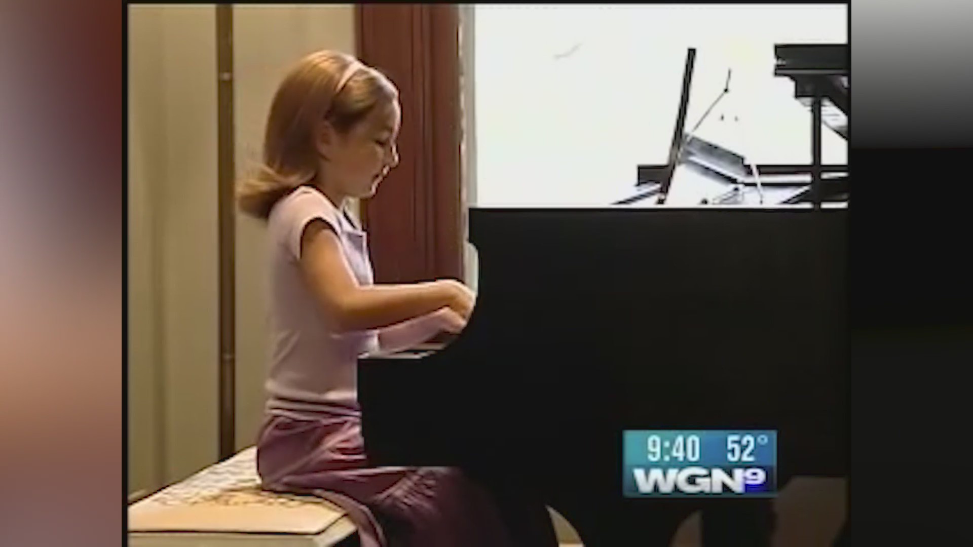 Piano prodigy Emily Bear, who was featured on WGN News at 6, working as ...