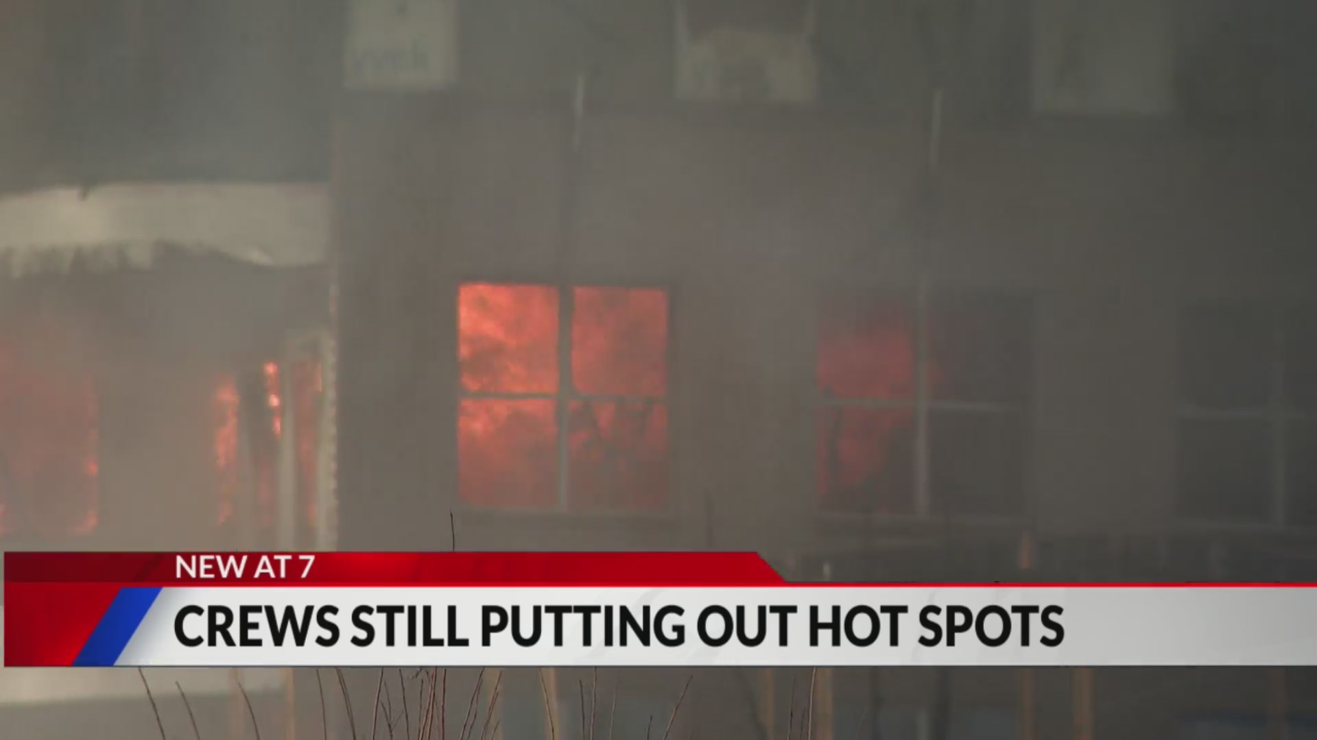 Crews still on the scene of Aurora five-alarm apartment fire – FOX31 Denver