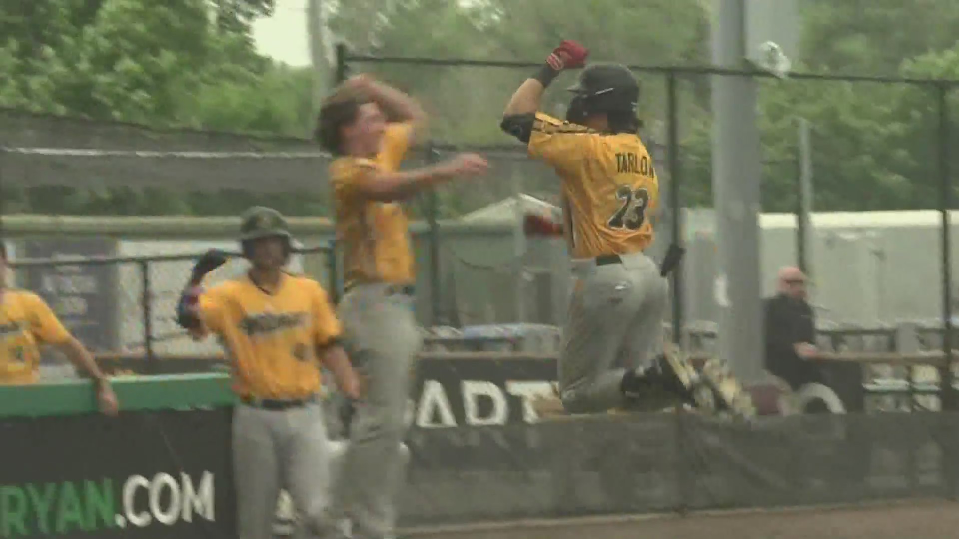 Baseball: Hot Tots vs Stingers Game One Highlights – KX NEWS