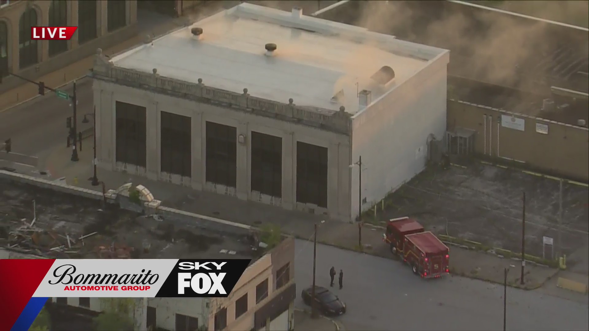 Crews respond to smoke at historic East St. Louis bank building – FOX 2