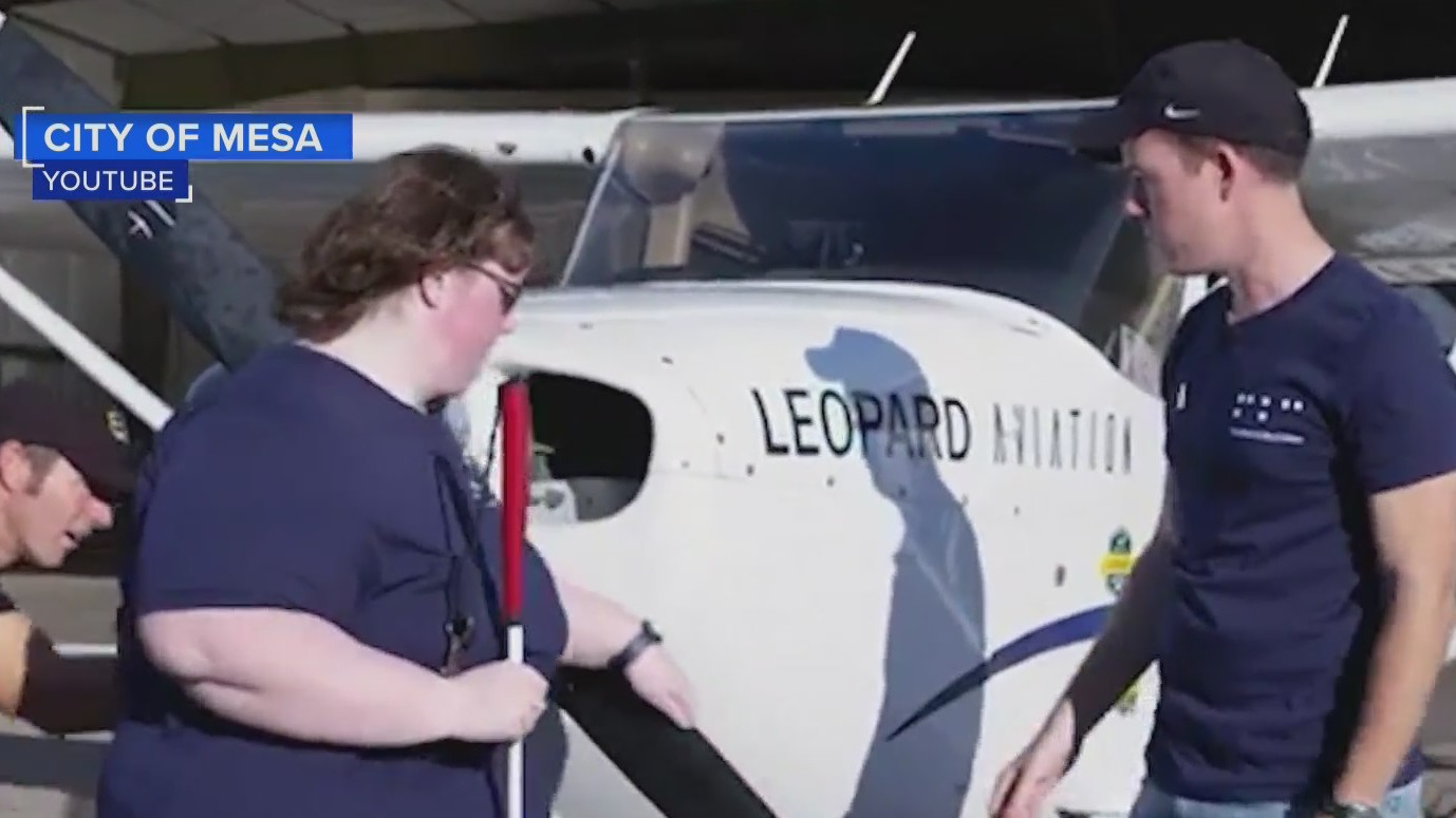 Legally blind pilot lands plane at Kentucky airport | NewsNation Prime ...