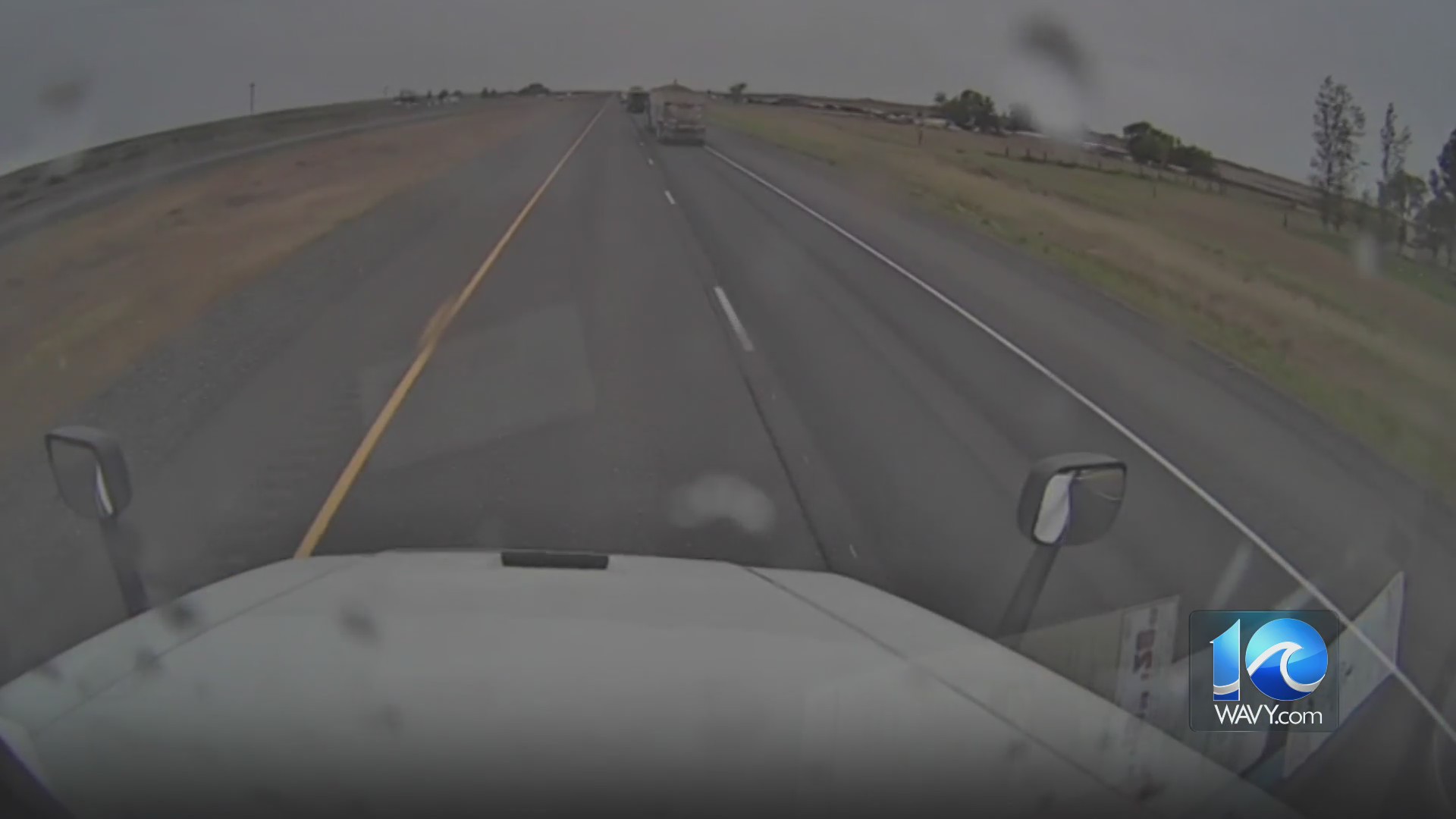 Video: Dashcam captures dramatic video of crash involving motorhome and ... Video: Dashcam captures dramatic video of crash involving motorhome and ...