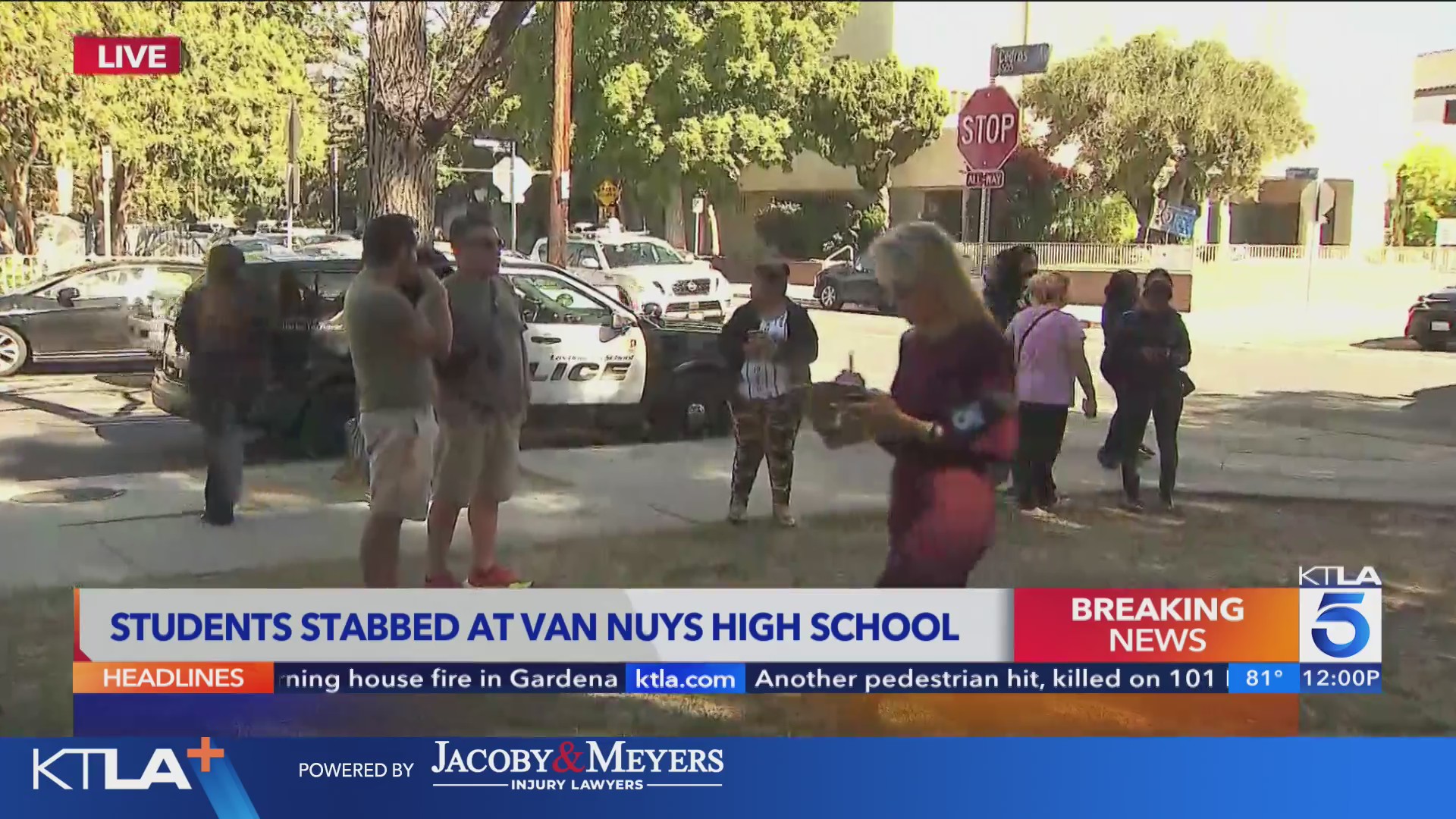 Students stabbed at Van Nuys High School – KTLA