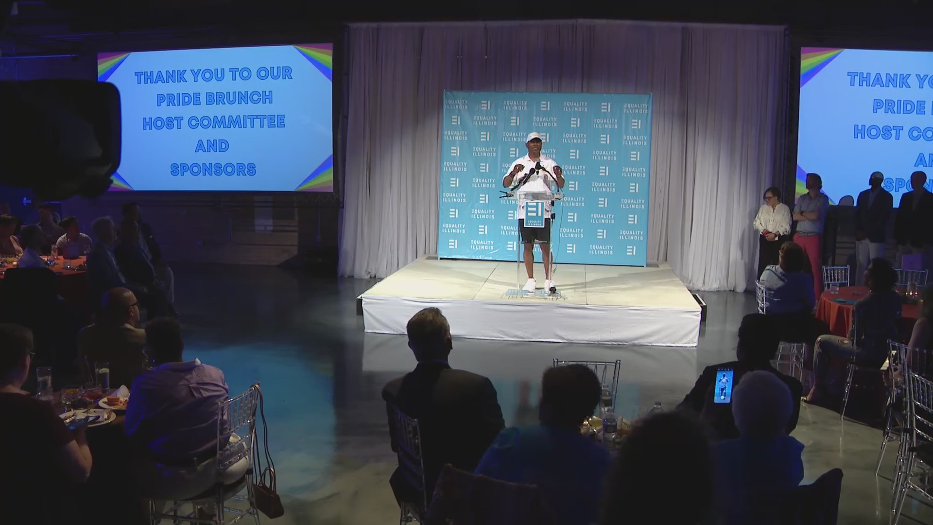 Mayor Brandon Johnson, political leaders help kickoff Pride Month in ...