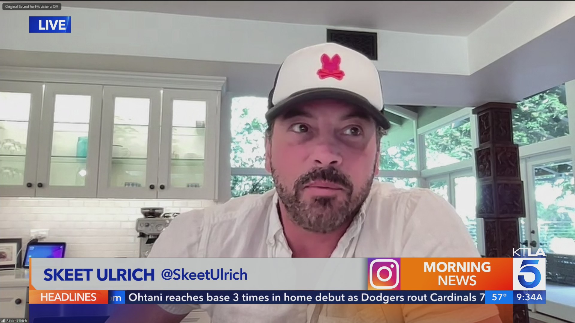 Skeet Ulrich talks ‘Parish’ and gives Dayna a house tour – KTLA