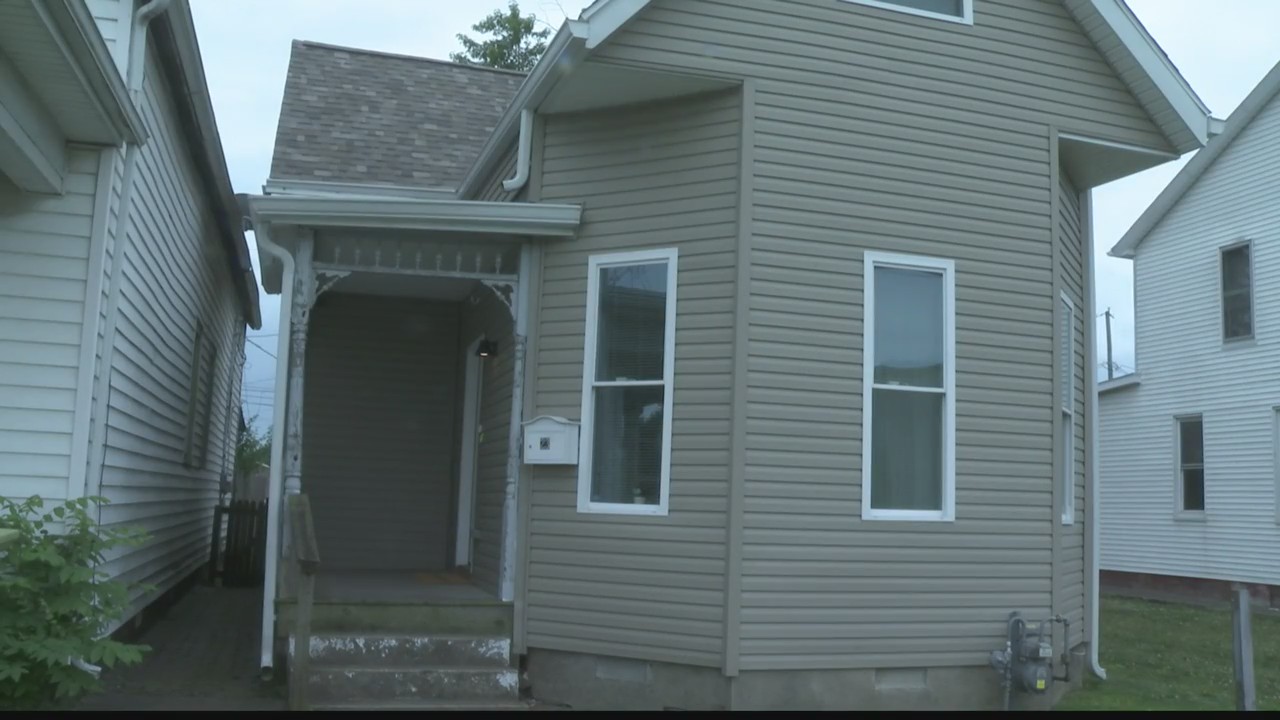 Governor Holcomb visits University of Southern Indiana, describes ...