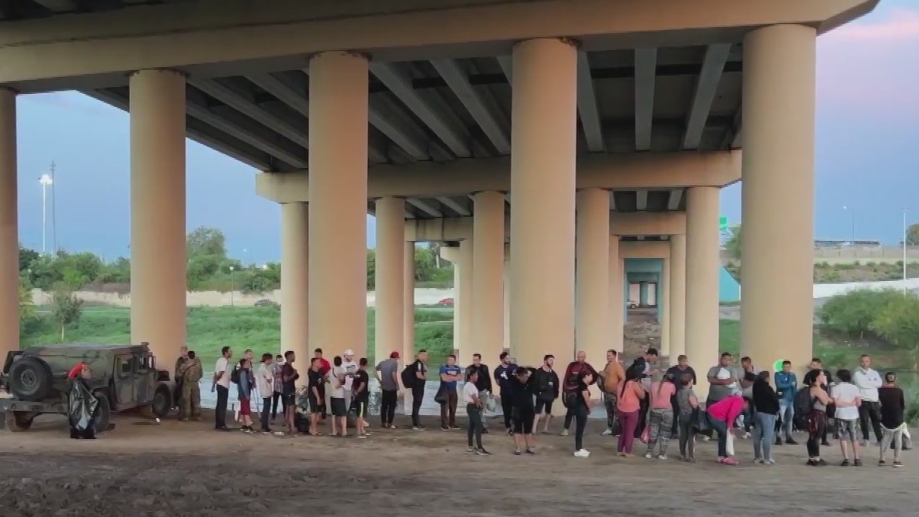 Uvalde mayor talks about border crisis in Texas | Morning in America ...