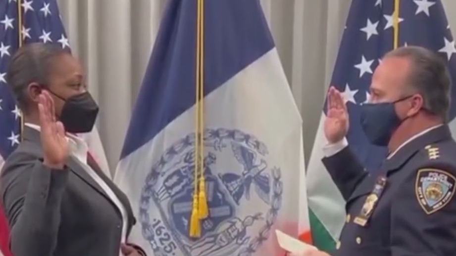 NYPD commissioner resigns after 18 months on the job – PIX11