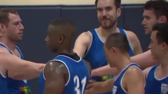 ‘A safe space for queer and trans people’ on the basketball court – PIX11