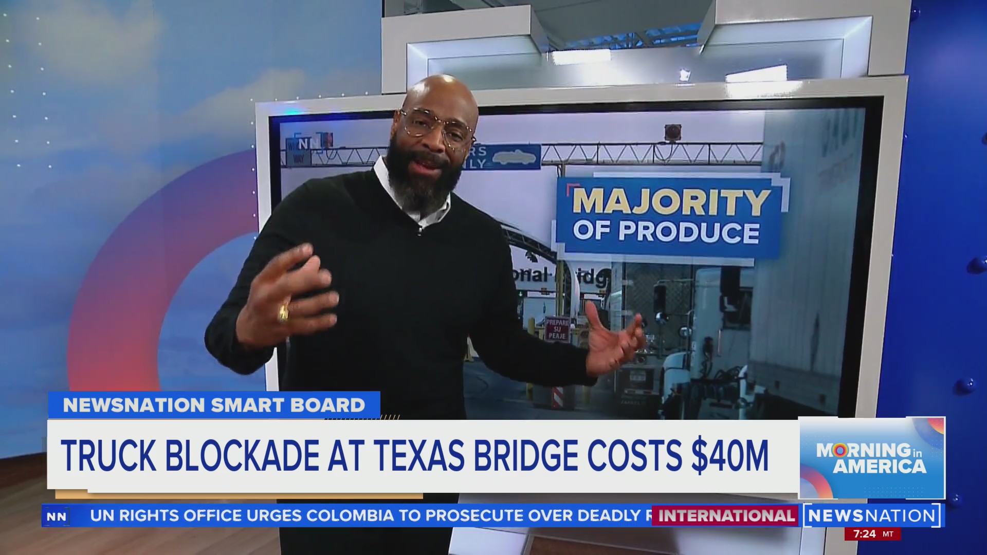Truck blockade at Texas bridge costs $40M | Morning in America – NewsNation