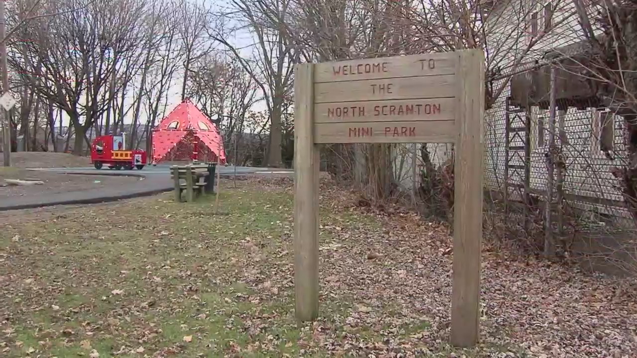 Mayor and NeighborWorks dedicate Scranton parking lot – PAhomepage.com