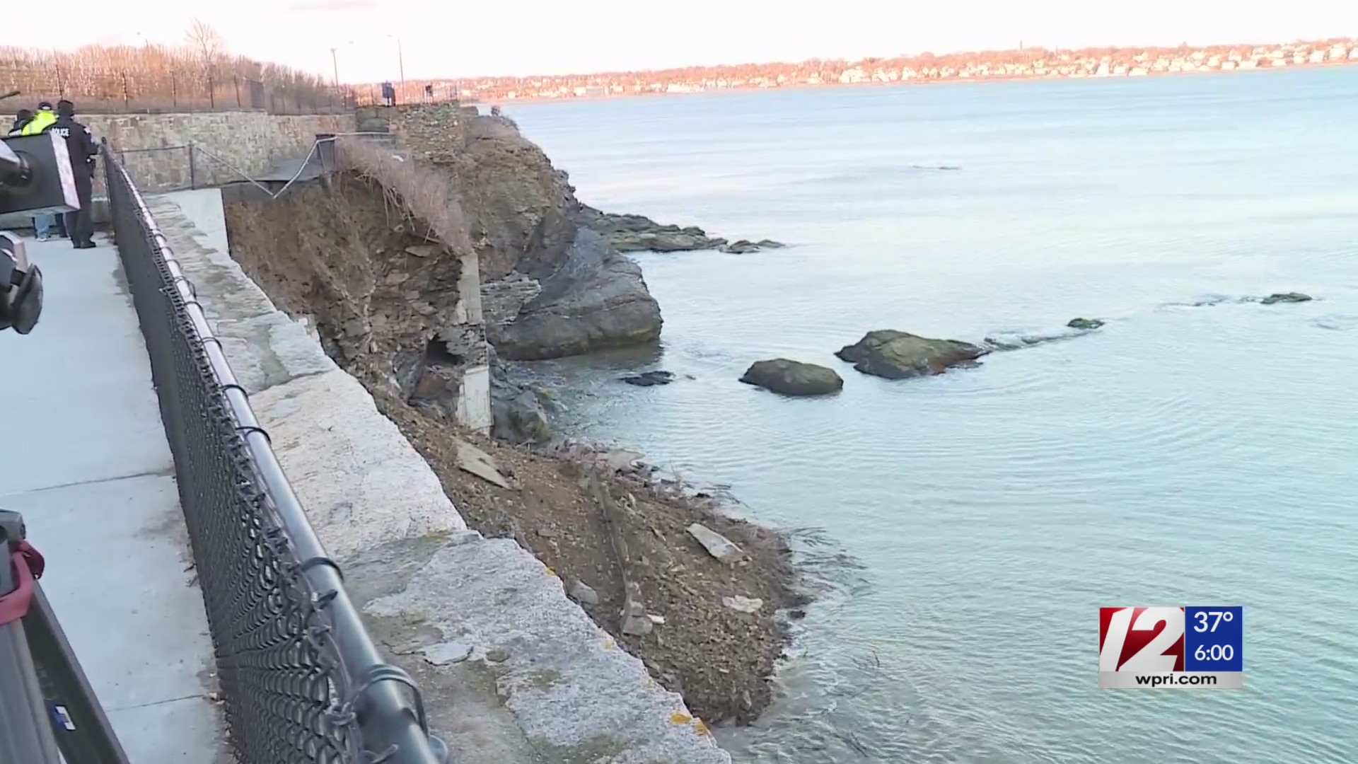 Portion of Newport’s Cliff Walk collapses – WPRI.com
