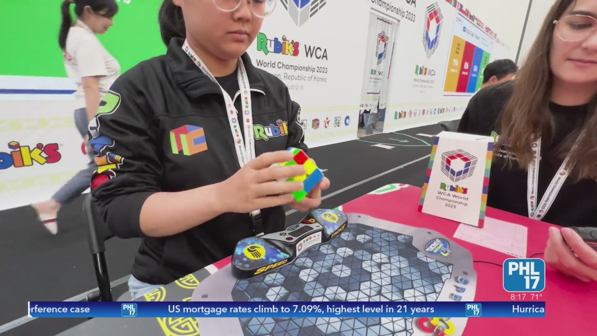 How fast can you solve a Rubik’s cube? This Speedcuber can do it in 4 ...