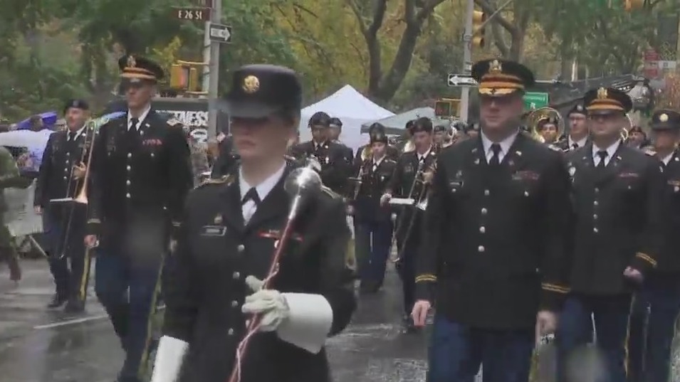 Thousands march in New York City Veterans Day Parade – PIX11