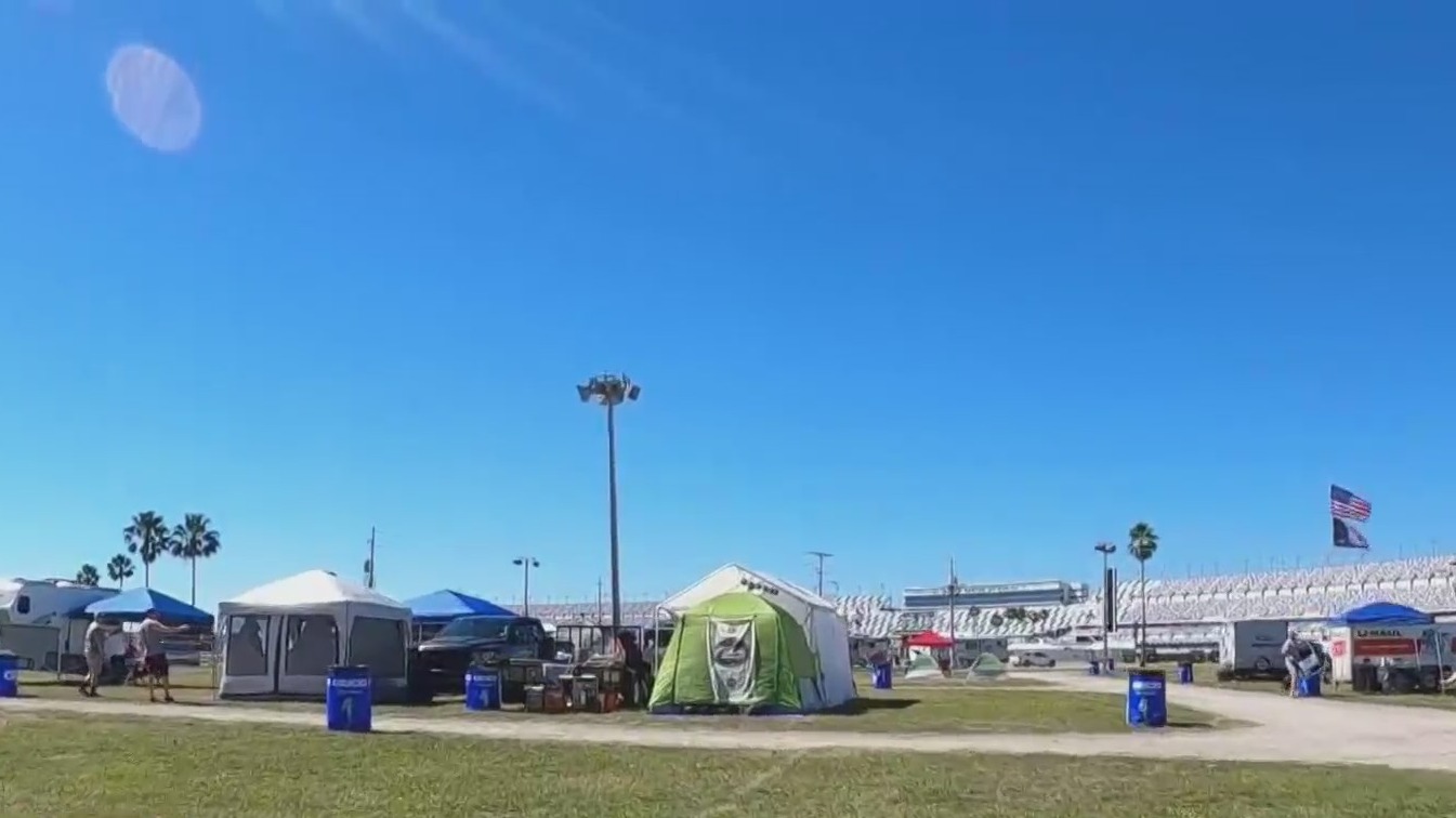 NASCAR fans camp out days ahead of Daytona 500 | Morning in America ...