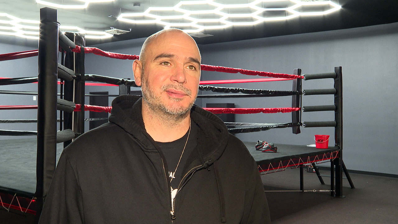 Pavlik hosting first boxing event: Ohio vs. Michigan – WKBN.com