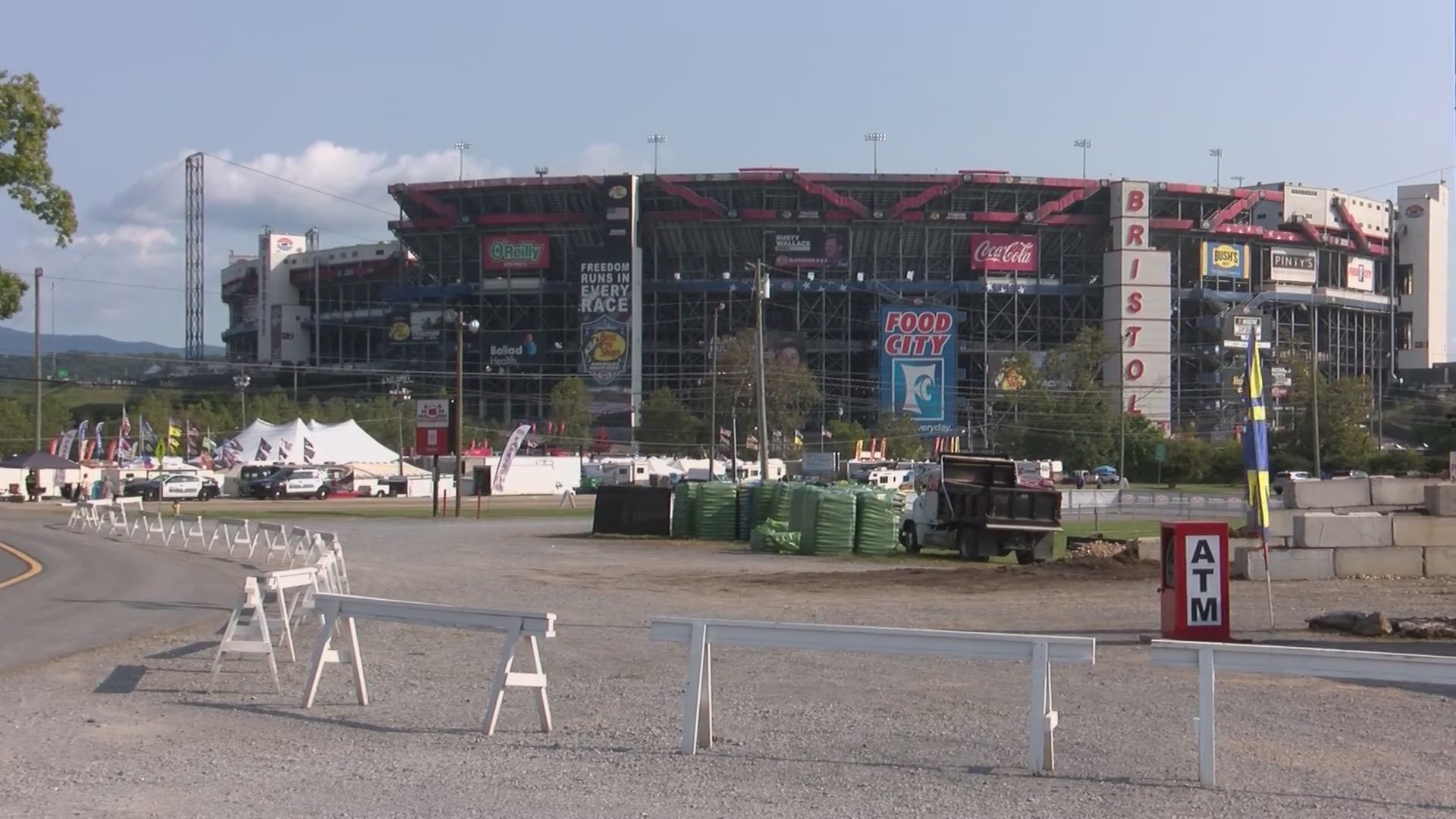 Bristol race weekend kicks off, more people than previous years – WJHL ...