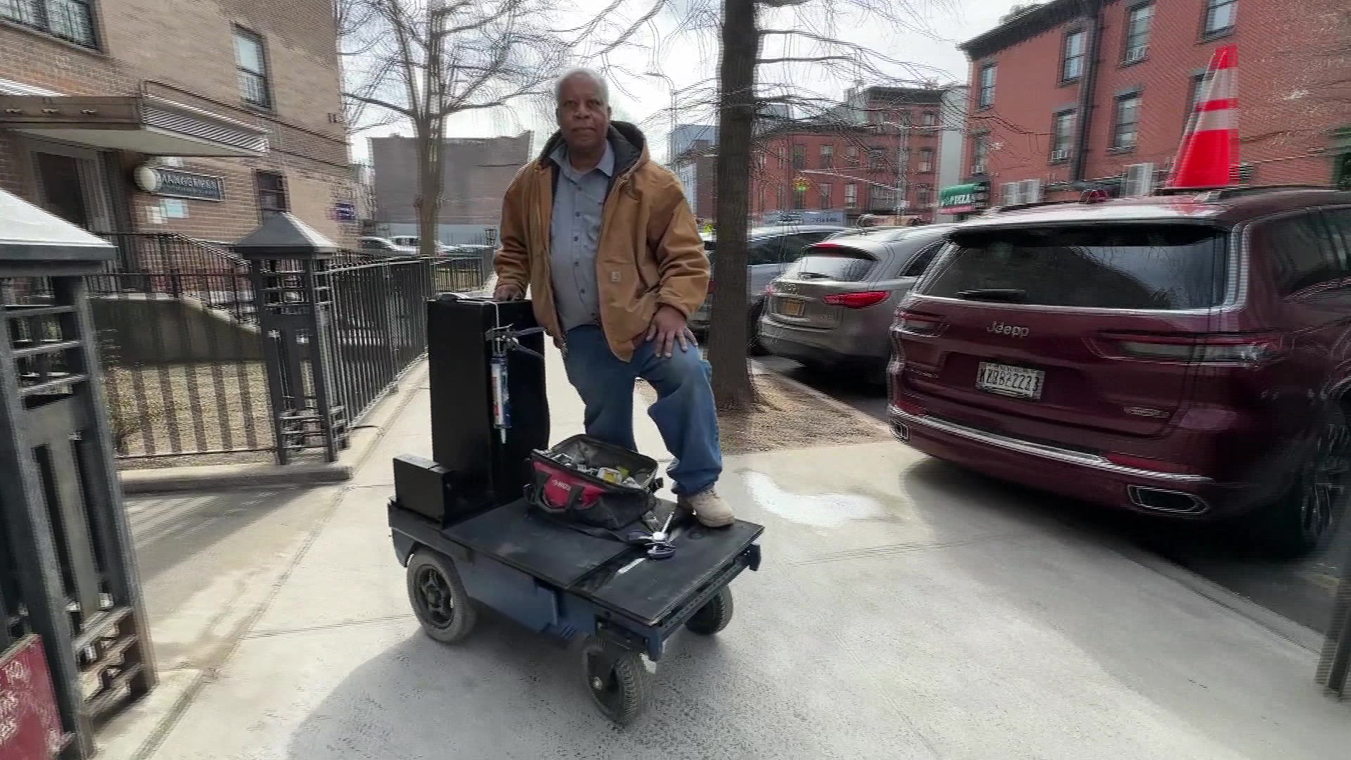 NYCHA carpenter builds carts to help make repairs – PIX11