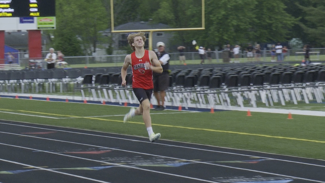 Canfield standout breaks another record en route to district title ...