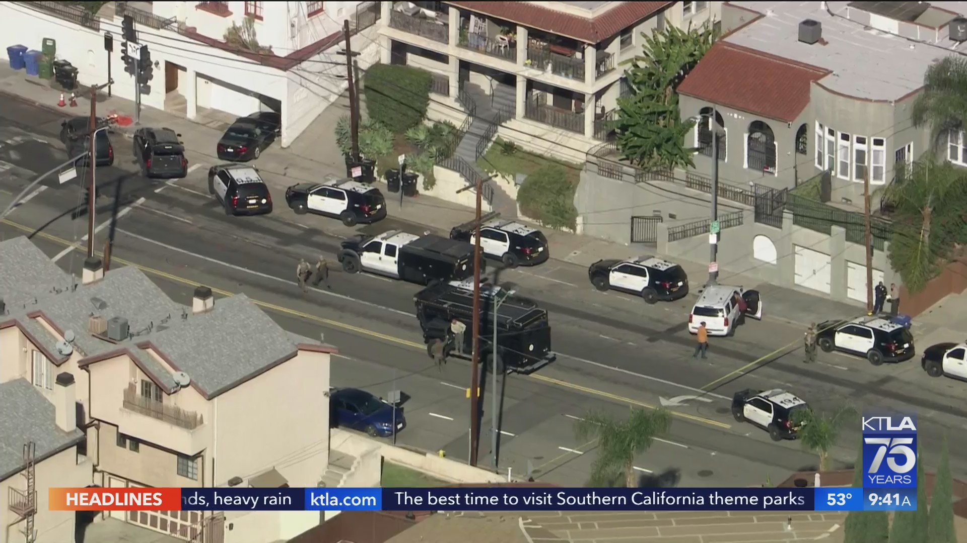 Shooting investigation shuts down 101 Fwy off-ramps in Hollywood Hills ...