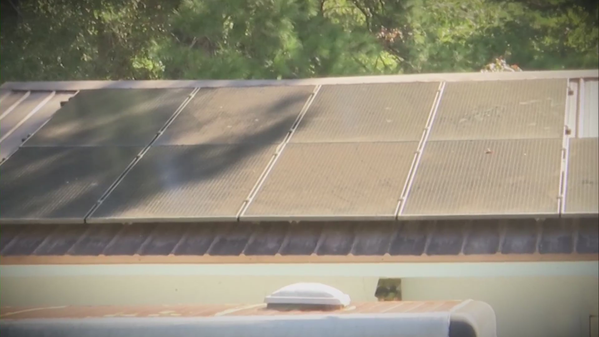 Goose Creek woman left paying thousands for faulty solar panels after ...