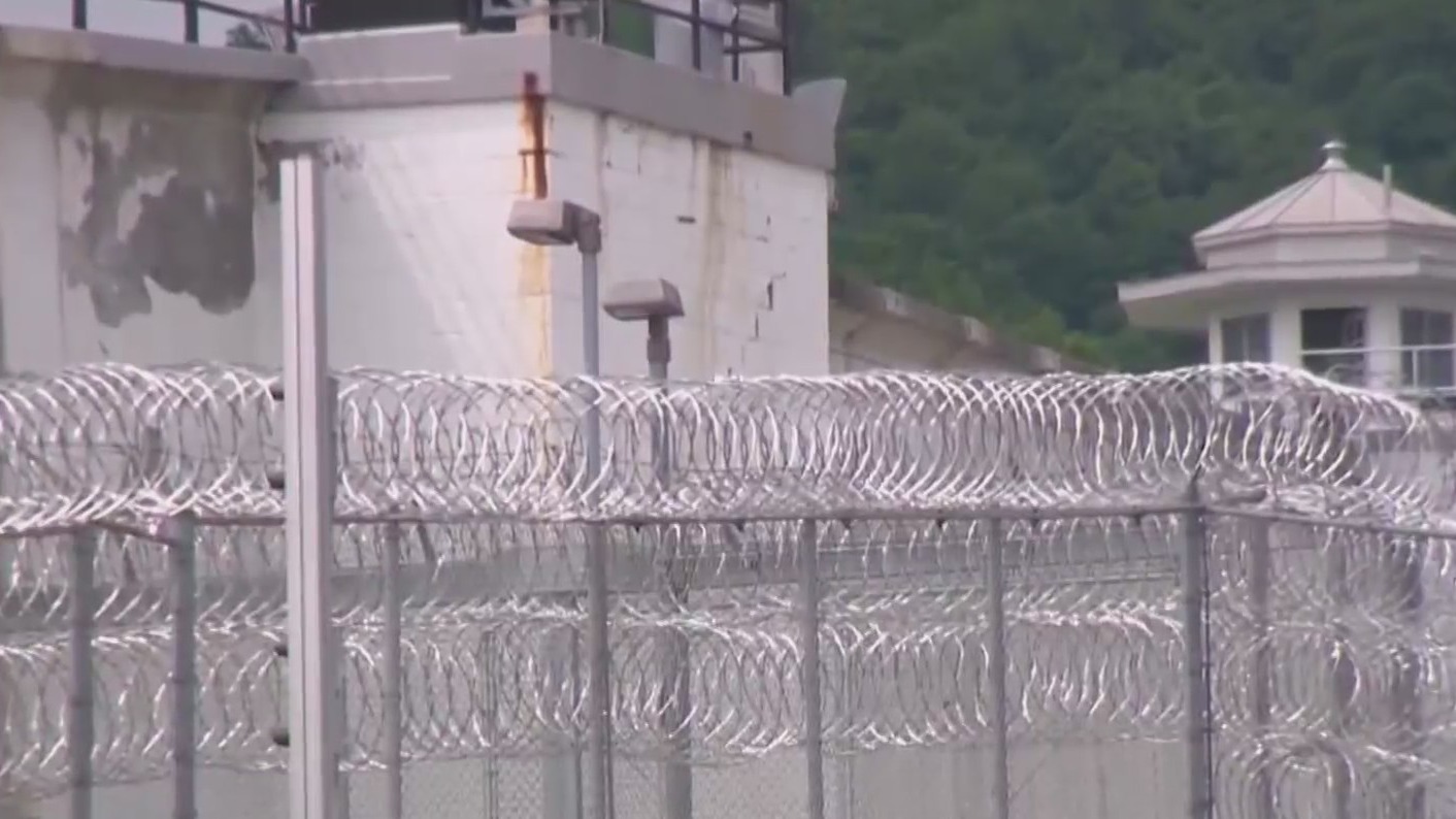 Gov. Inslee bans death penalty in Washington state – KOIN.com