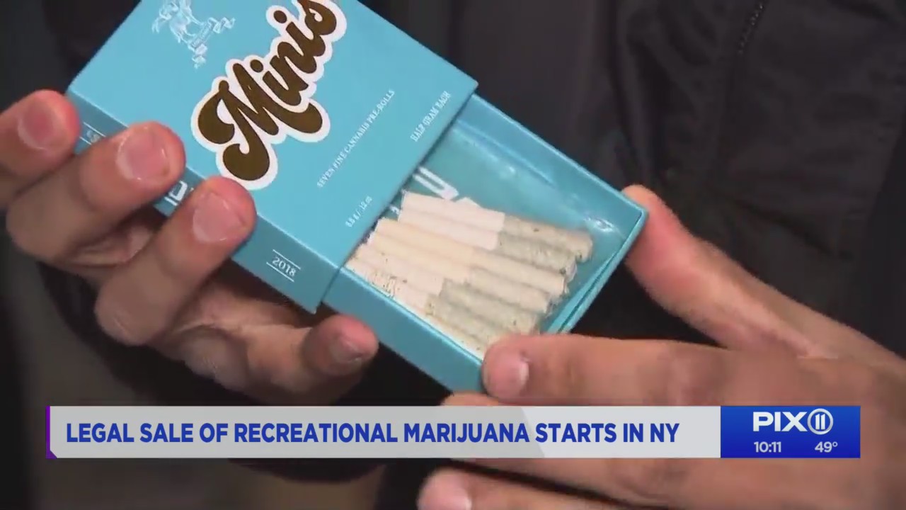 First legal Weed dispensary opens in Manhattan – PIX11