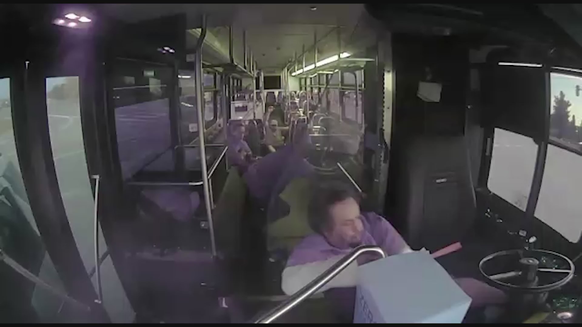 Video: RTD bus driver nods off before Aurora crash – KLAS