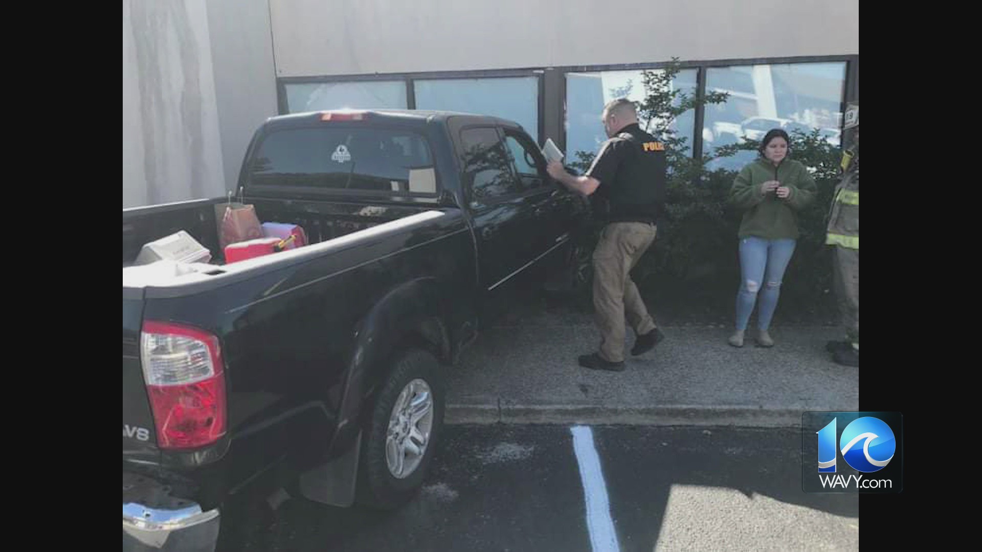 8 hurt after car crash in Accomack County restaurant – WAVY.com