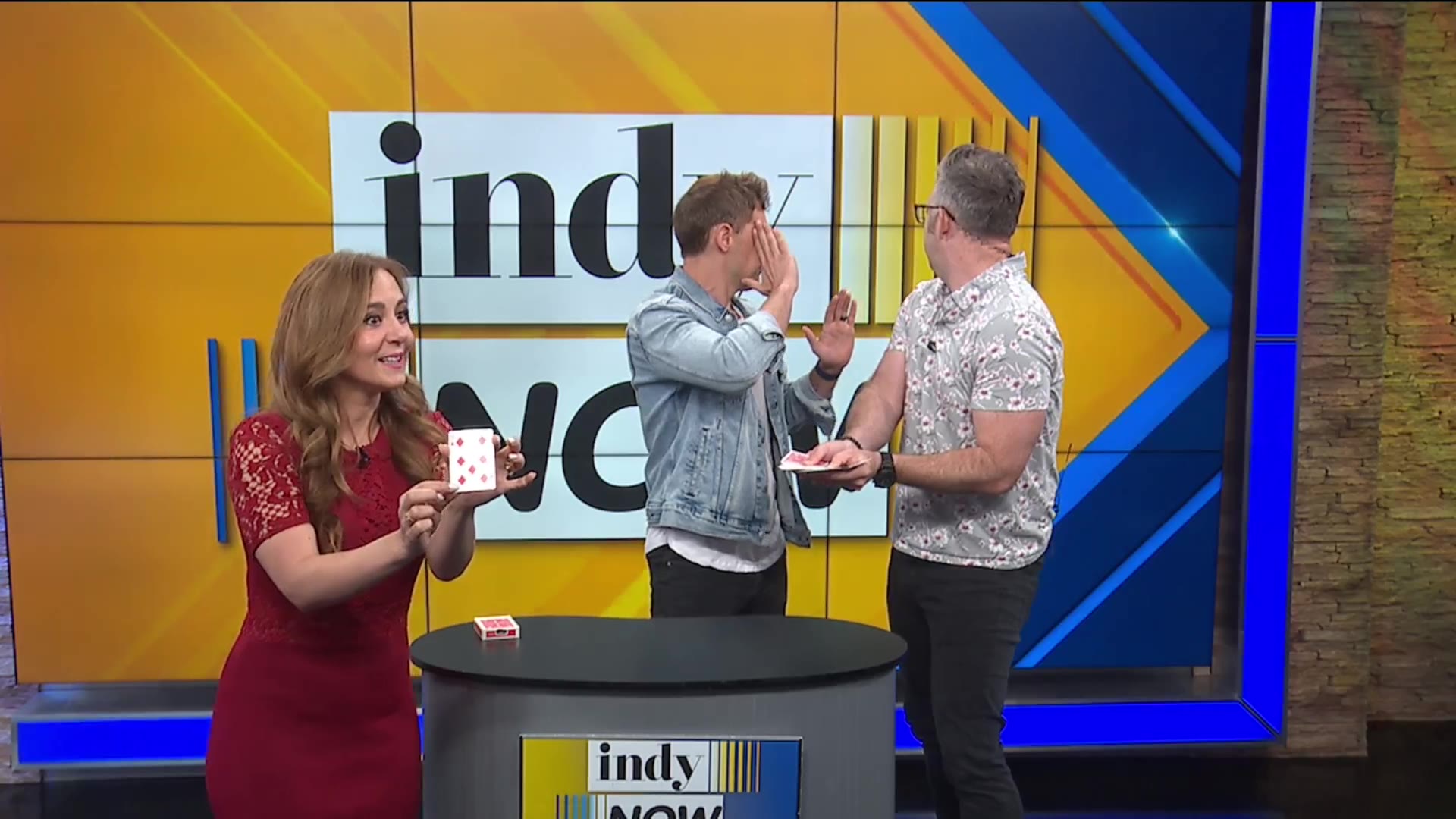 Mobley Magic: Jon turns Jillian and Ryan into magicians – Fox 59