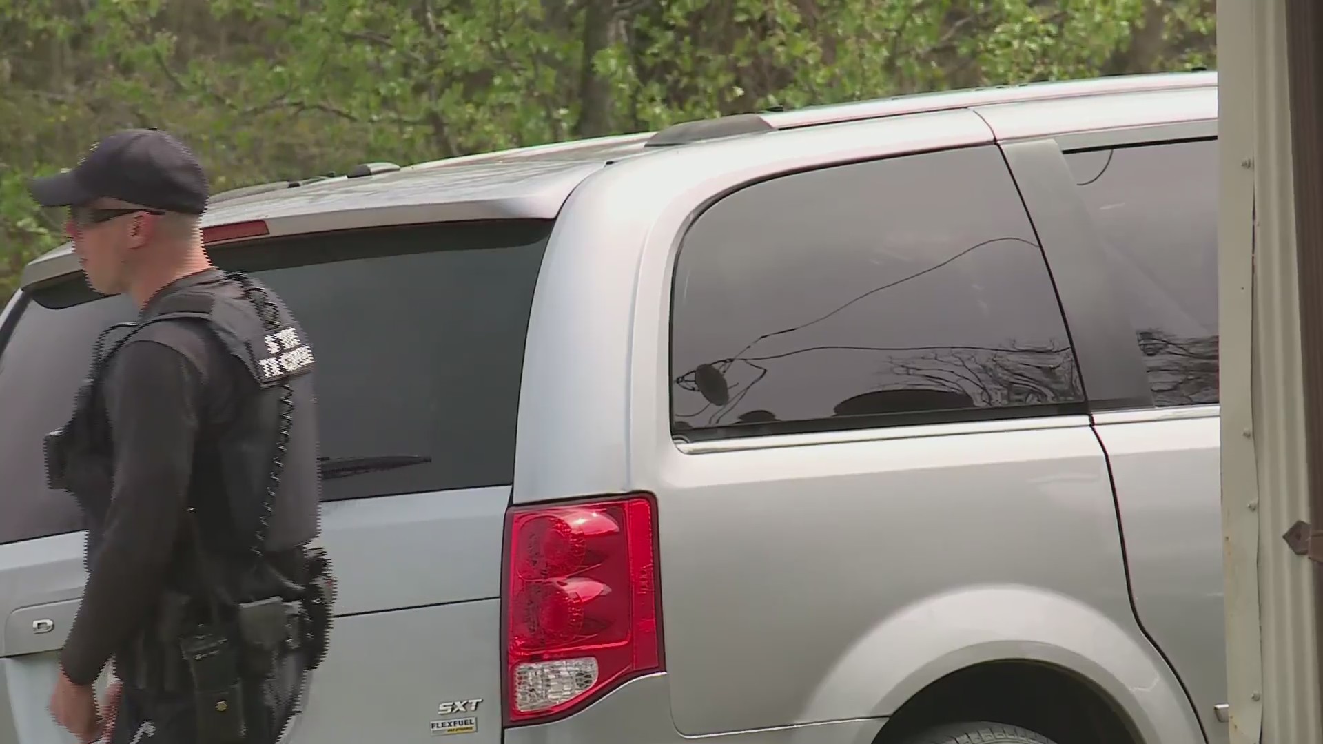 Stolen van recovered in reported Amber Alert – FOX 2