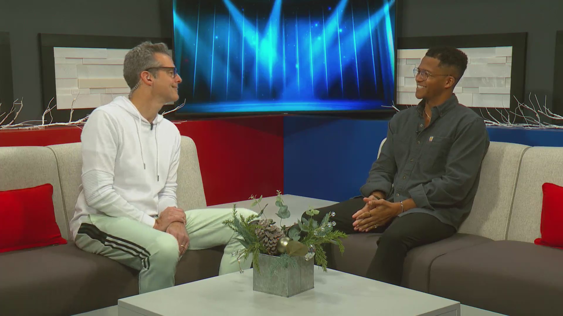 Comedian Jacoby Curry explains love of sharing laughs – FOX 2
