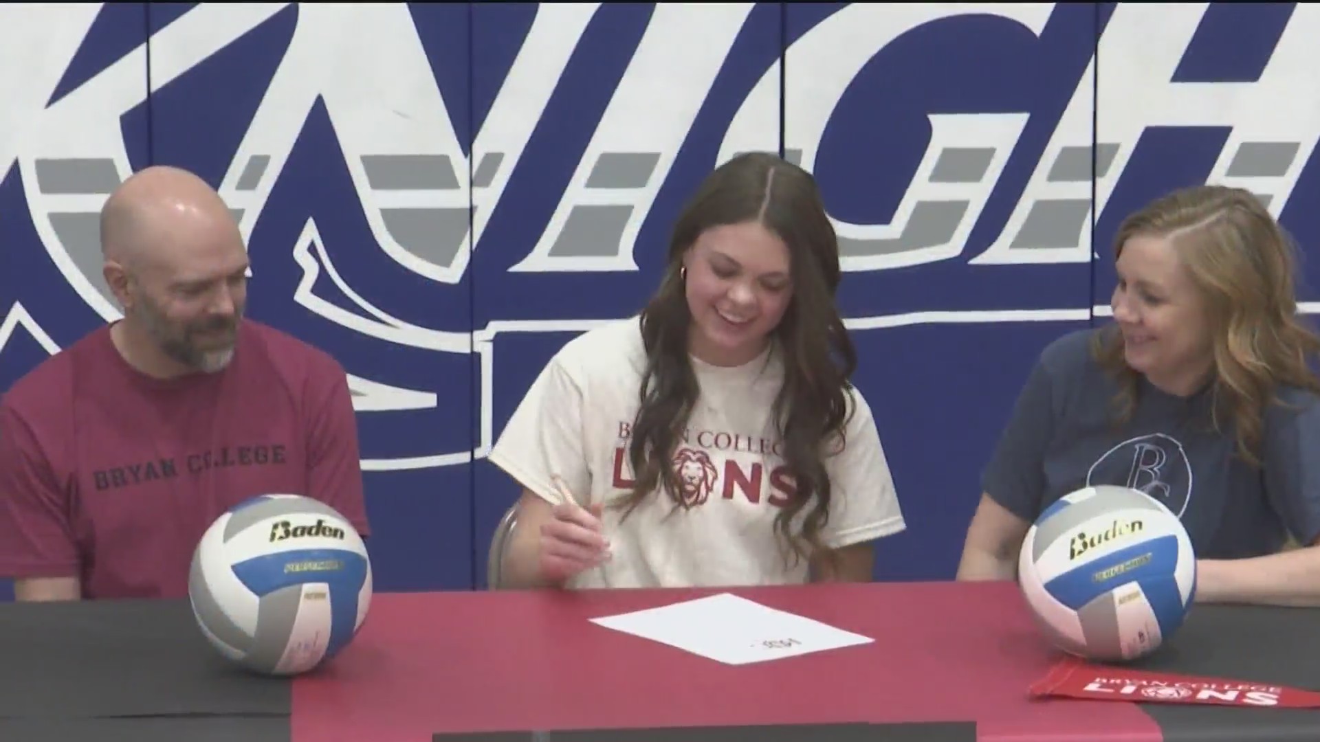 Volleyball: Leah Lindquist signs with Bryan College – KX NEWS
