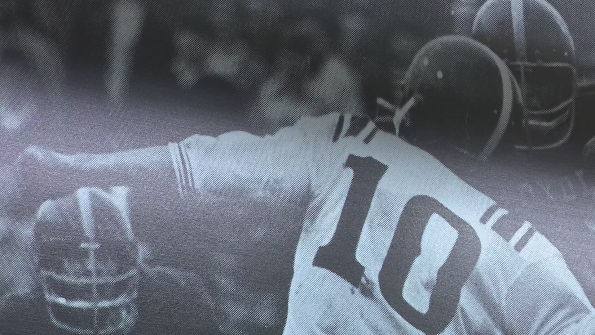 The backstory of the how the flea flicker play came to be – WGN-TV