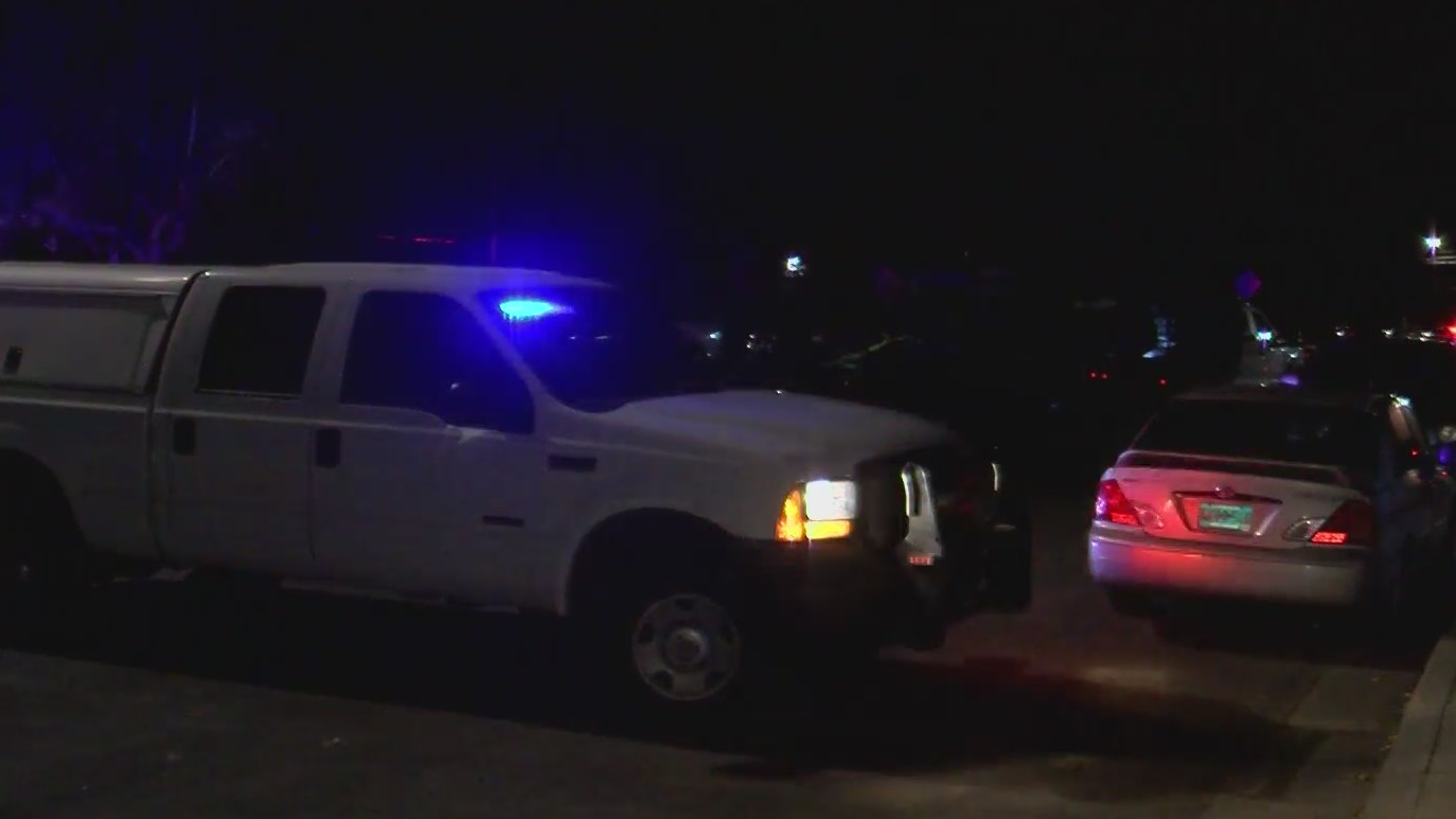 SWAT team responds to Barelas neighborhood – KRQE NEWS 13 – Breaking ...