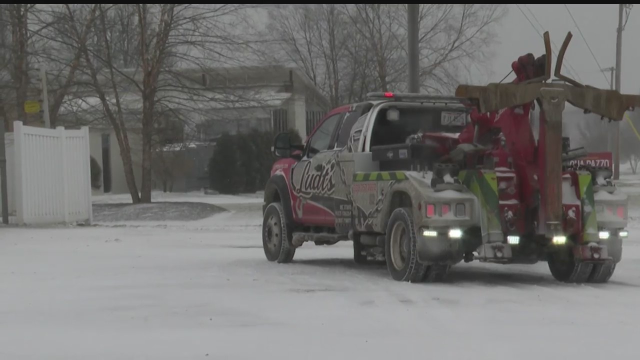Local tow trucks rescue stuck drivers – WKBN.com
